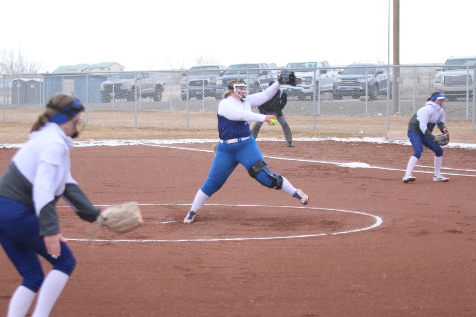 Varsity softball is starting and players are ready – Lowry High