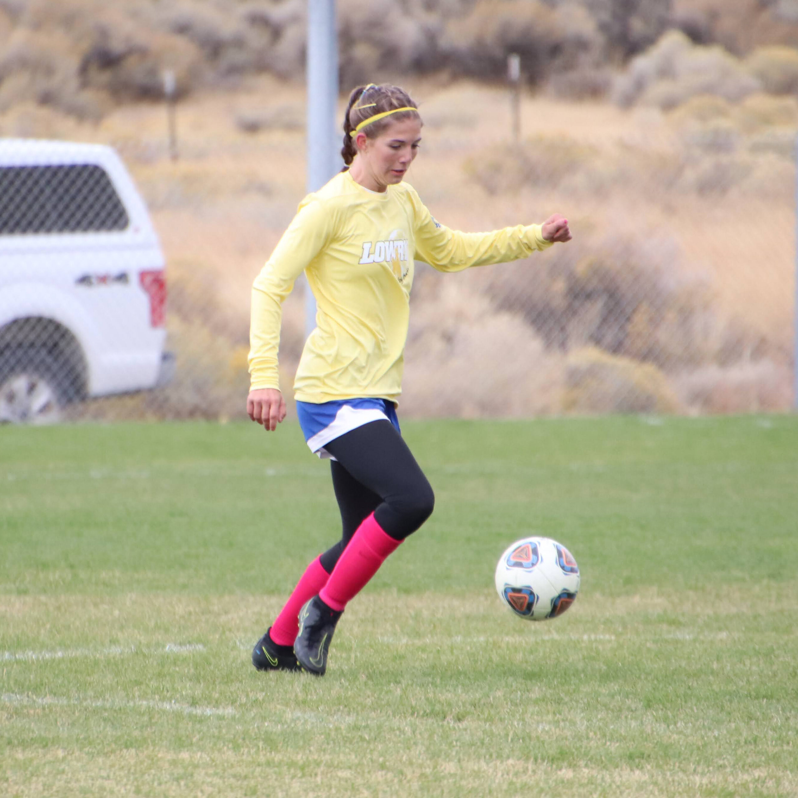 Student-Athlete of the Issue: Mia Hernandez - Lowry High