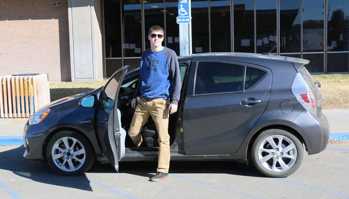FAKE NEWS: Teichert comes out of the Prius - Lowry High
