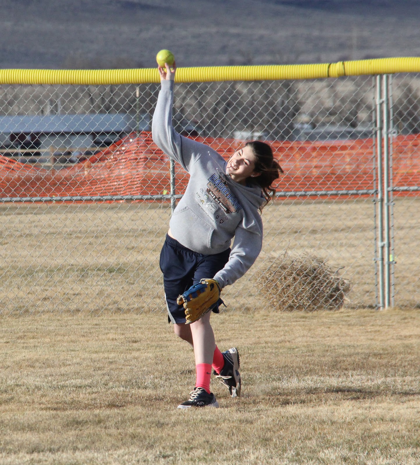 JV softball destroys Sparks - Lowry High
