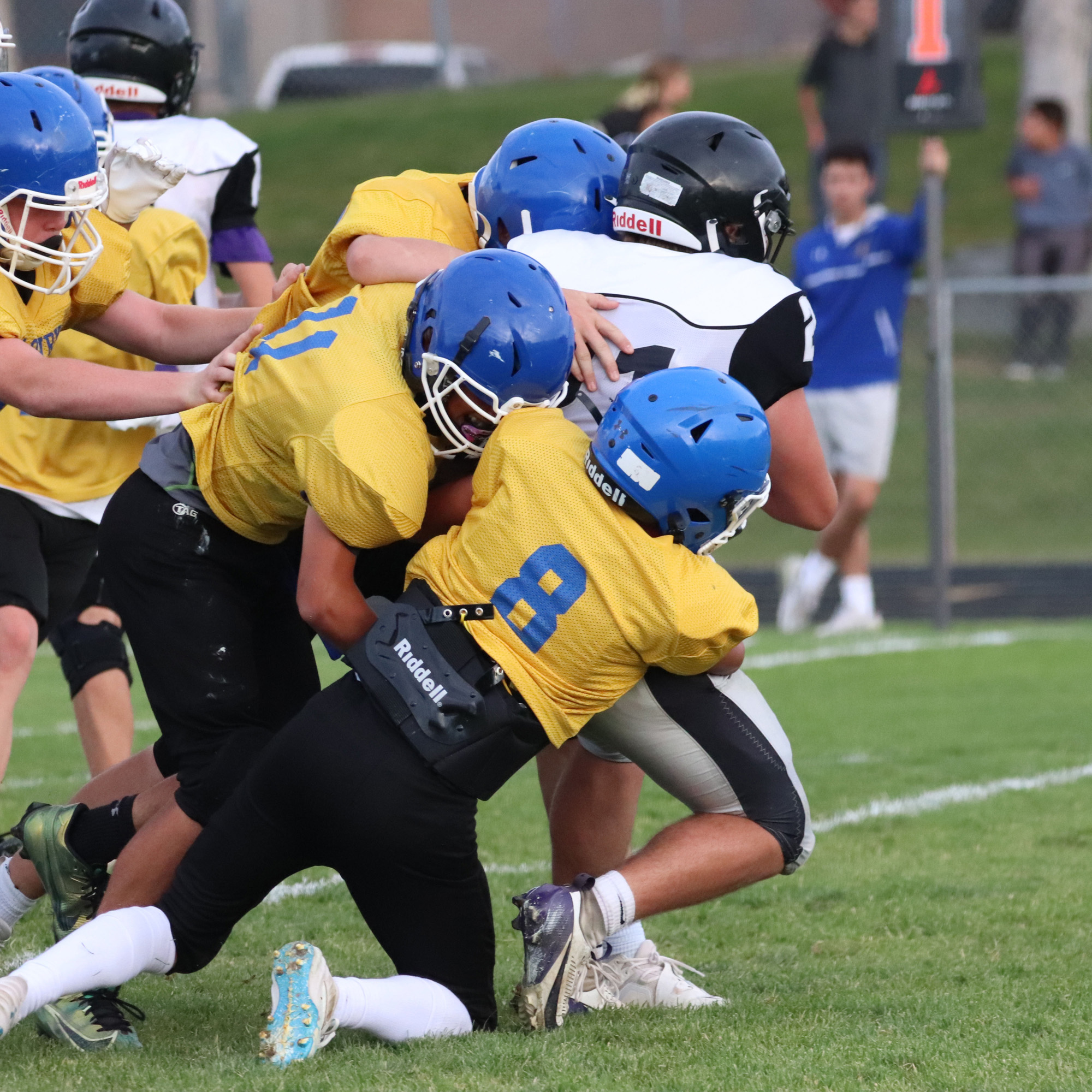 Freshman football wraps up season – Lowry High