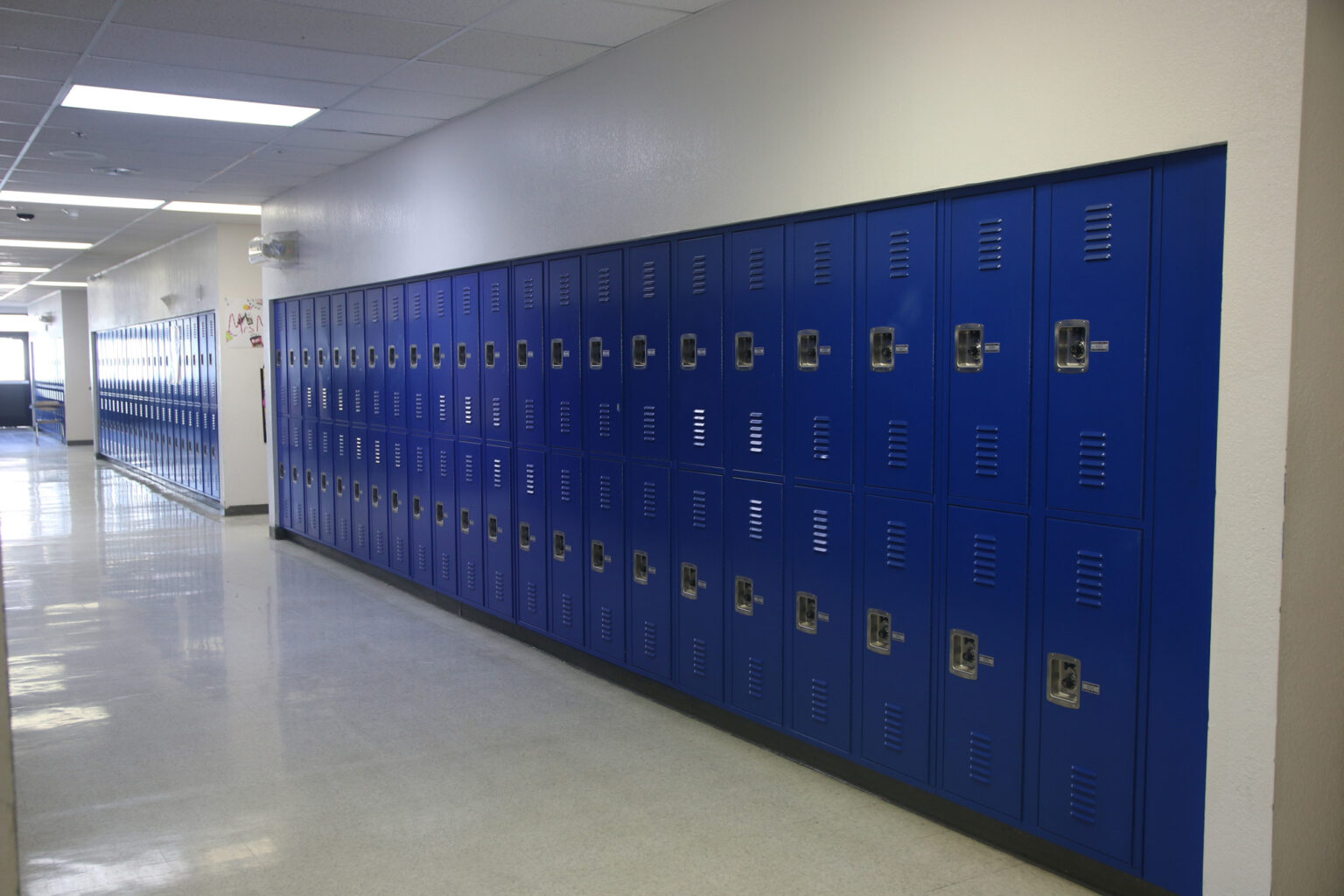 Whatever happened to lockers? - Lowry High