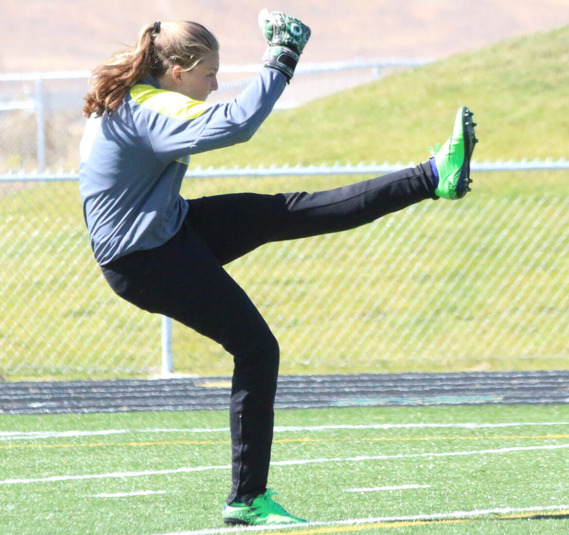 Lady Bucks dominate Churchill – Lowry High